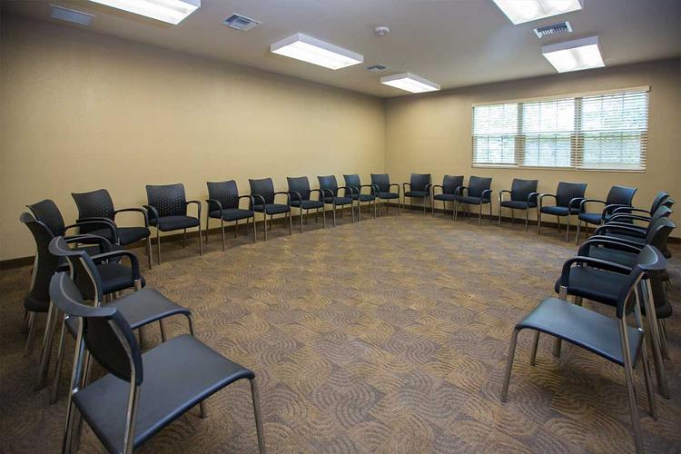 River Oaks Outpatient Treatment: Riverview, FL | American Addiction Centers