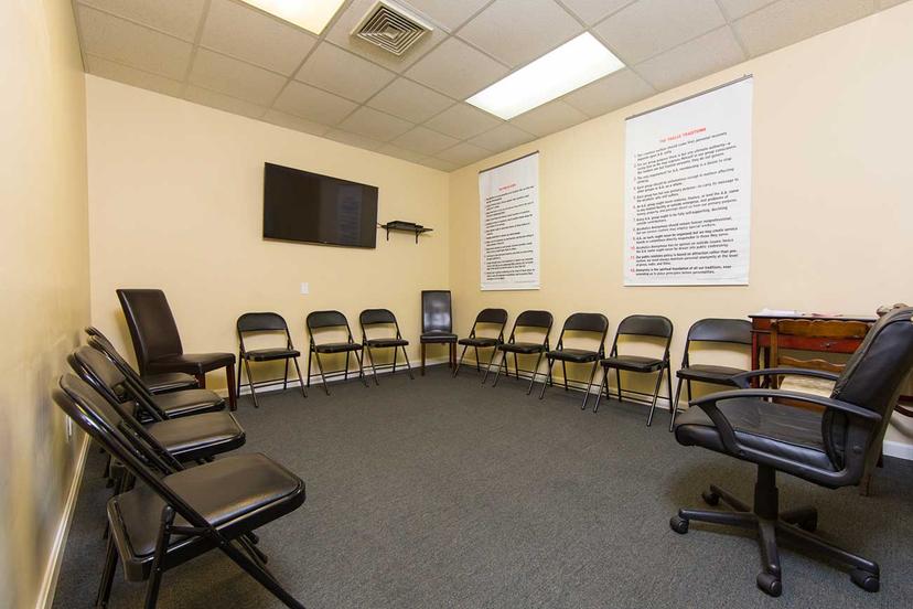 AdCare Rhode Island: Drug & Alcohol Rehab Centers in North Kingstown, RI