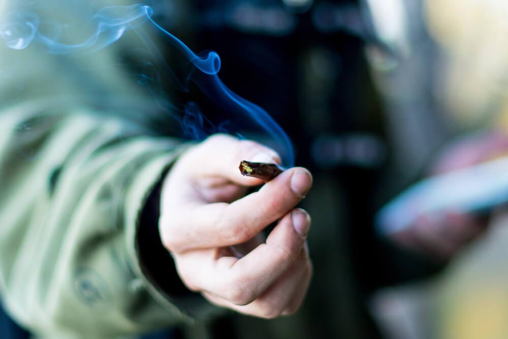 5 Ways to Avoid Peer Pressure and Say No When Offered Drugs in Recovery ...