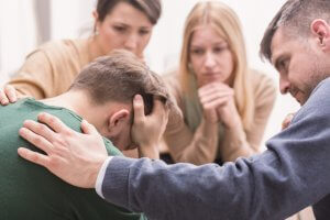 Oxycodone Withdrawal Symptoms, Timeline & Detox Treatment