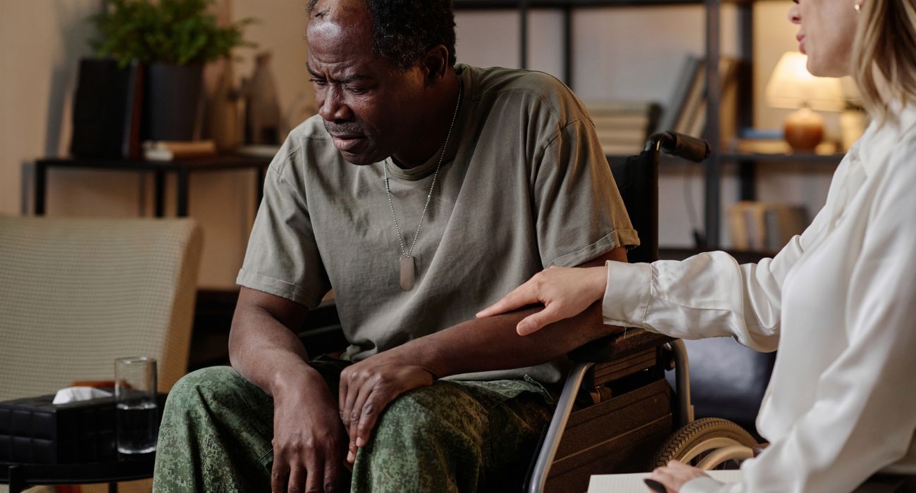 A Greenhouse Therapist Explains How Acudetox Helps Veterans in Recovery ...